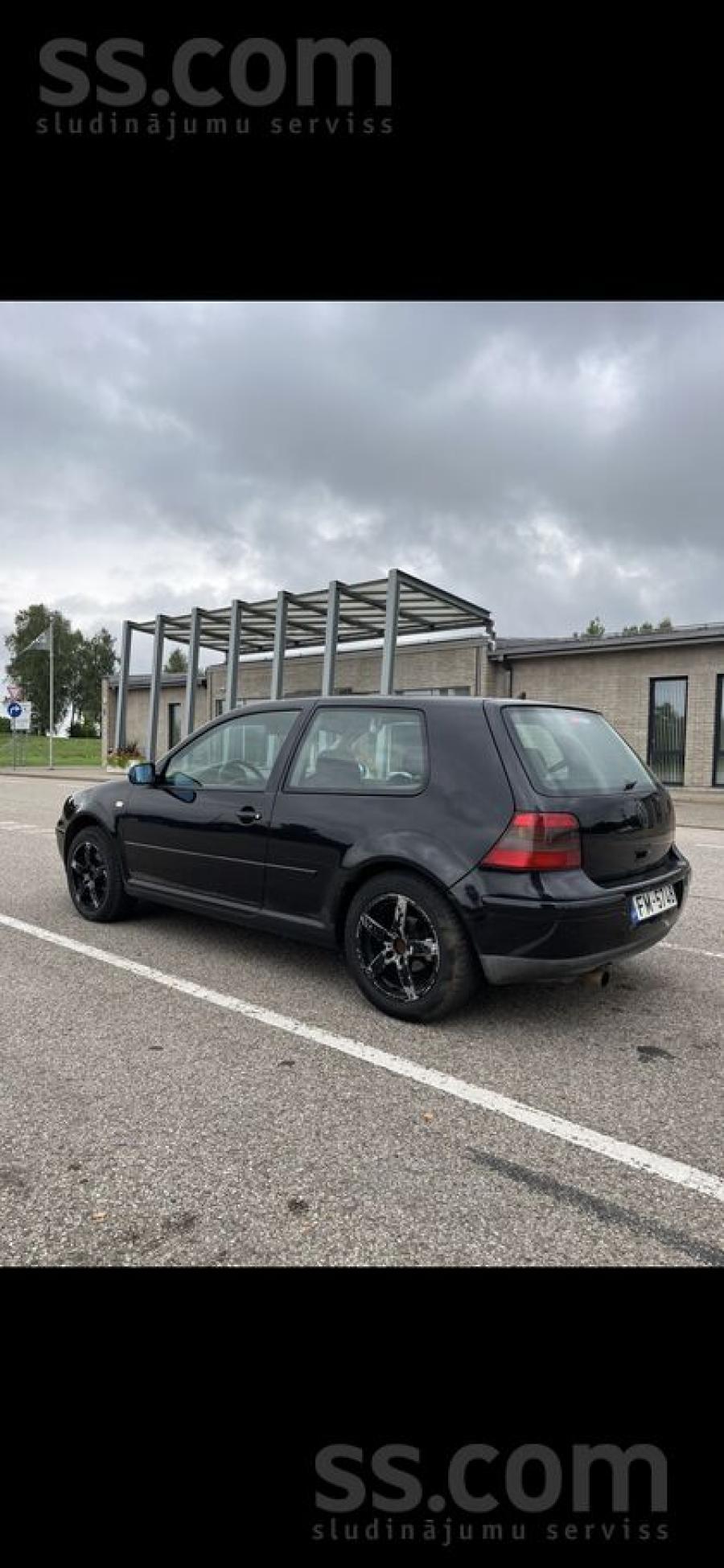 Melns Volkswagen Golf 2000 Talsi, ar dzinēja tilpumu 1.80 L un nobraukumu 220 tūkst. km par 2500 €, foto 3 vietnē AUTOMOTO.COM.LV