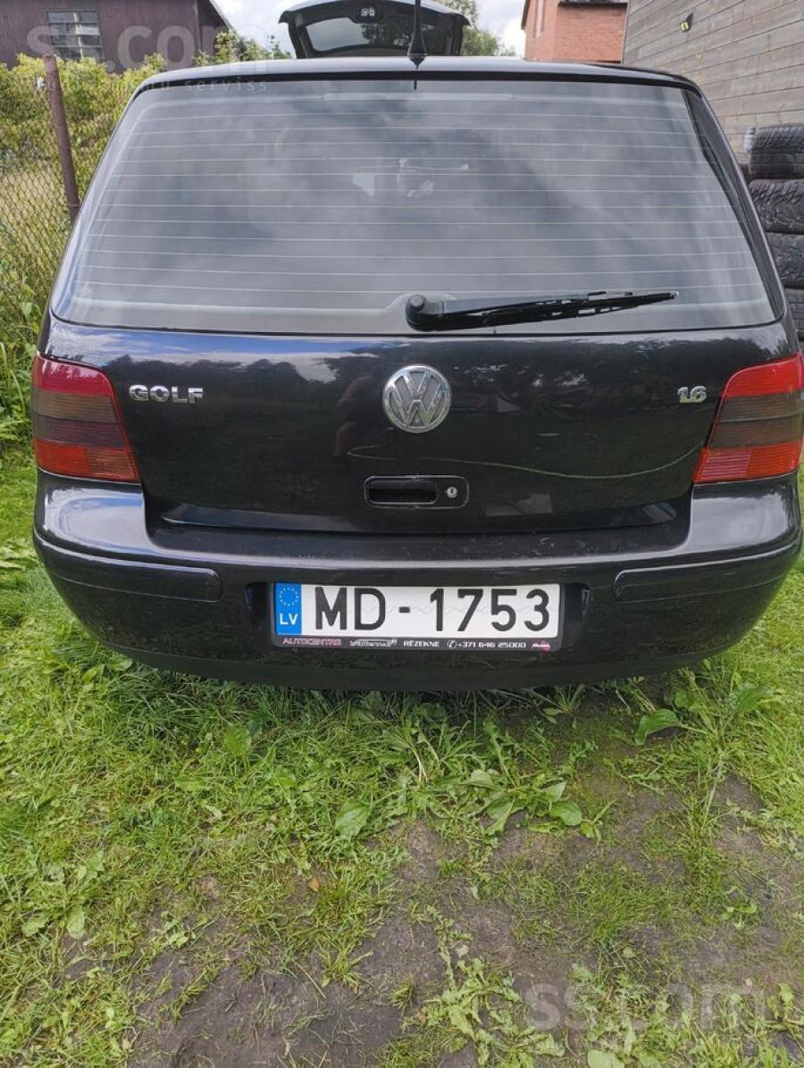 Melns Volkswagen Golf 2000 Rīga, ar dzinēja tilpumu 1.60 L un nobraukumu 268 tūkst. km par 1500 €, foto 1 vietnē AUTOMOTO.COM.LV