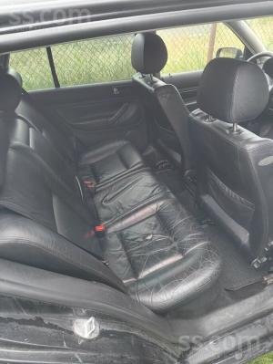 Melns Volkswagen Golf 2000 Rīga, ar dzinēja tilpumu 1.60 L un nobraukumu 268 tūkst. km par 1500 €, foto 6 vietnē AUTOMOTO.COM.LV