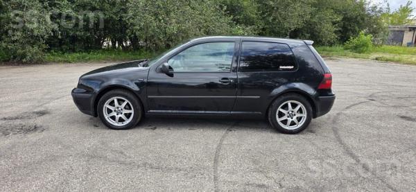 Melns Volkswagen Golf 2000 Ogre, ar dzinēja tilpumu 1.90 L un nobraukumu 500 tūkst. km par 1500 €, foto 6 vietnē AUTOMOTO.COM.LV