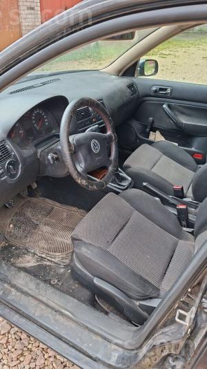 Black Volkswagen Golf 2000 in Riga, with an engine capacity of 1.90 L and mileage of 394 thousand km for 600 €, photo 6 on AUTOMOTO.COM.LV