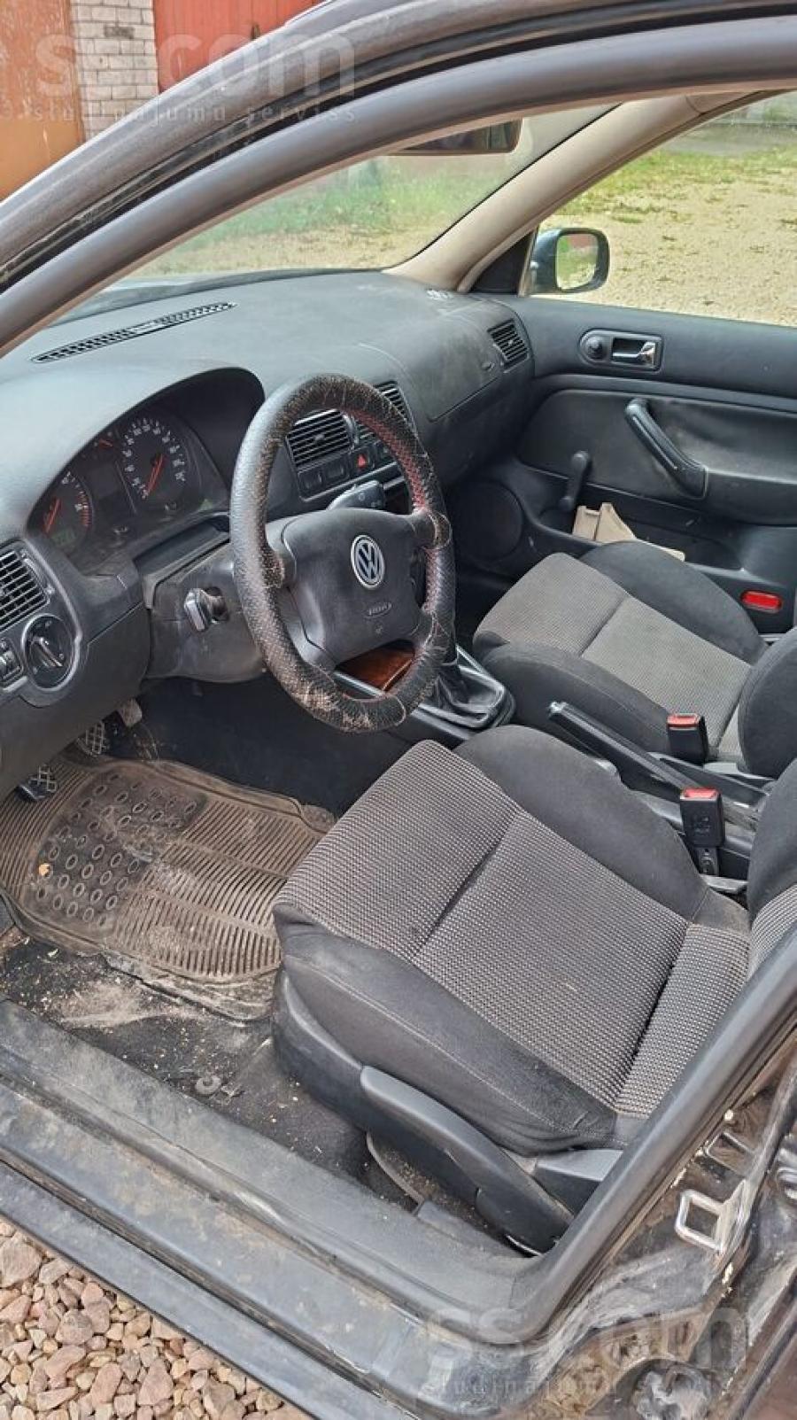 Black Volkswagen Golf 2000 in Riga, with an engine capacity of 1.90 L and mileage of 394 thousand km for 600 €, photo 6 on AUTOMOTO.COM.LV