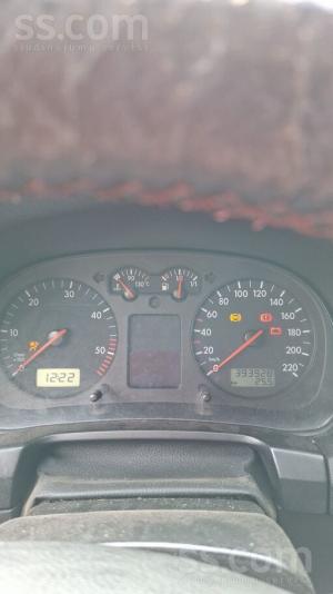 Black Volkswagen Golf 2000 in Riga, with an engine capacity of 1.90 L and mileage of 394 thousand km for 600 €, photo 7 on AUTOMOTO.COM.LV
