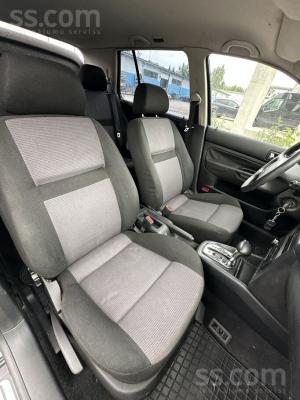Melns Volkswagen Golf 2001 Rīga, ar dzinēja tilpumu 1.90 L un nobraukumu 281 tūkst. km par 1280 €, foto 16 vietnē AUTOMOTO.COM.LV