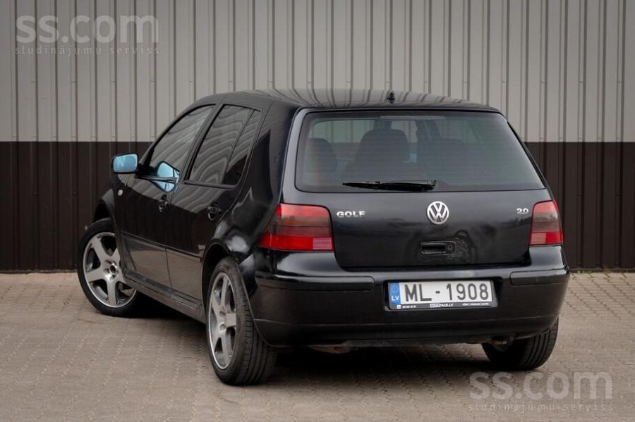 Black Volkswagen Golf 2001 in Talsi, with an engine capacity of 2.00 L and mileage of 295 thousand km for 1390 €, photo 4 on AUTOMOTO.COM.LV