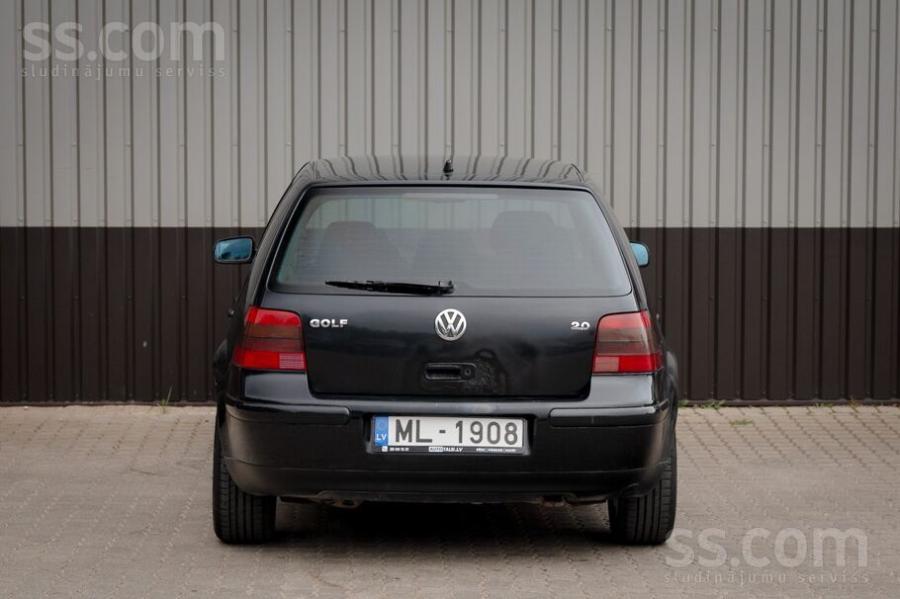 Black Volkswagen Golf 2001 in Talsi, with an engine capacity of 2.00 L and mileage of 295 thousand km for 1390 €, photo 5 on AUTOMOTO.COM.LV
