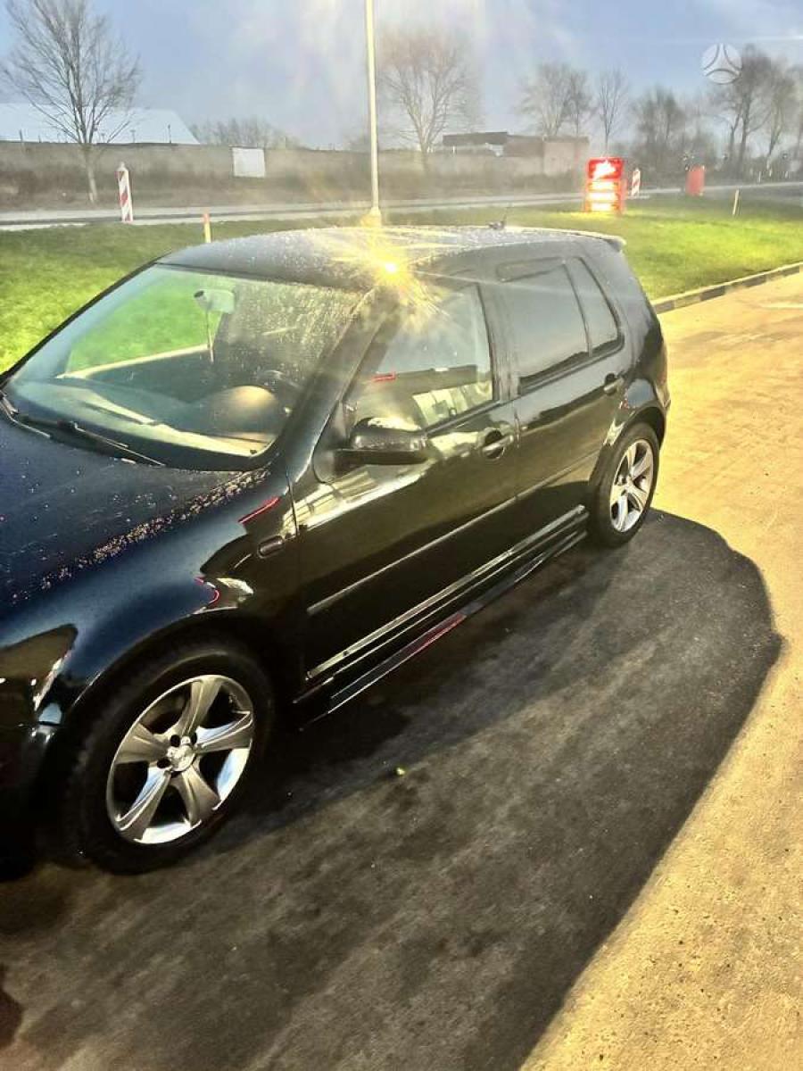 Black Volkswagen Golf 2001 in Klaipeda, with an engine capacity of 1.90 L and mileage of 300 thousand km for 1450 €, photo 5 on AUTOMOTO.COM.LV