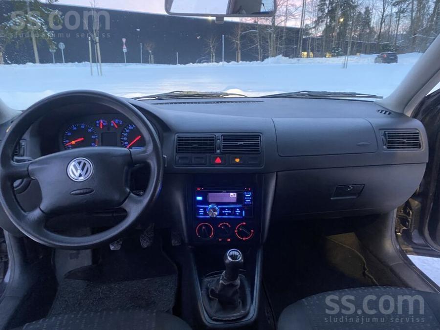 Melns Volkswagen Golf 2001 Rīga, ar dzinēja tilpumu 1.60 L un nobraukumu 345 tūkst. km par 1800 €, foto 15 vietnē AUTOMOTO.COM.LV