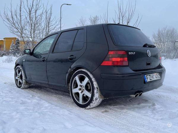 Black Volkswagen Golf 2001 in Vilnius, with an engine capacity of 2.80 L and mileage of 310 thousand km for 3800 €, photo 3 on AUTOMOTO.COM.LV