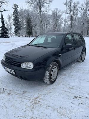 Melns Volkswagen Golf 2001 Gulbene, ar dzinēja tilpumu 1.90 L un nobraukumu 390 tūkst. km par 1350 €, foto  vietnē AUTOMOTO.COM.LV