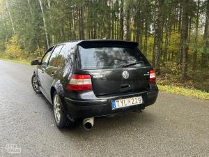 Black Volkswagen Golf 2001 in Joniskis, with an engine capacity of 1.80 L and mileage of 256 thousand km for 2400 €, photo 6 on AUTOMOTO.COM.LV