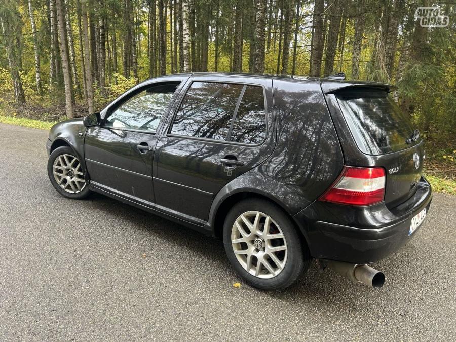 Black Volkswagen Golf 2001 in Joniskis, with an engine capacity of 1.80 L and mileage of 256 thousand km for 2400 €, photo 7 on AUTOMOTO.COM.LV