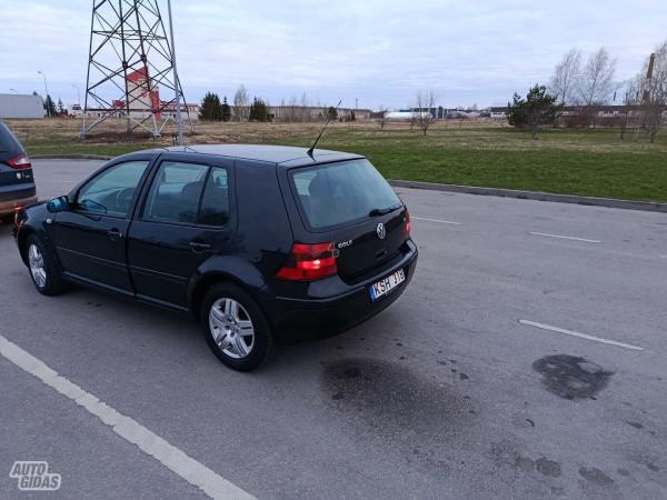 Melns Volkswagen Golf 2001 Mažeikiai, ar dzinēja tilpumu 1.60 L un nobraukumu 304 tūkst. km par 1550 €, foto 5 vietnē AUTOMOTO.COM.LV