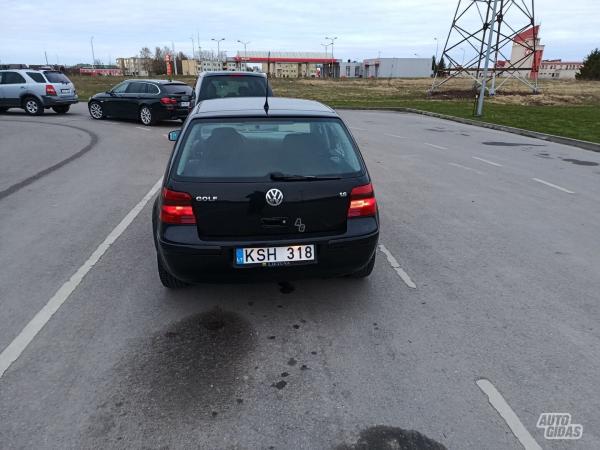 Melns Volkswagen Golf 2001 Mažeikiai, ar dzinēja tilpumu 1.60 L un nobraukumu 304 tūkst. km par 1550 €, foto 6 vietnē AUTOMOTO.COM.LV