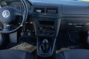 Melns Volkswagen Golf 2001 Kauņa, ar dzinēja tilpumu 1.60 L un nobraukumu 225 tūkst. km par 1400 €, foto 16 vietnē AUTOMOTO.COM.LV