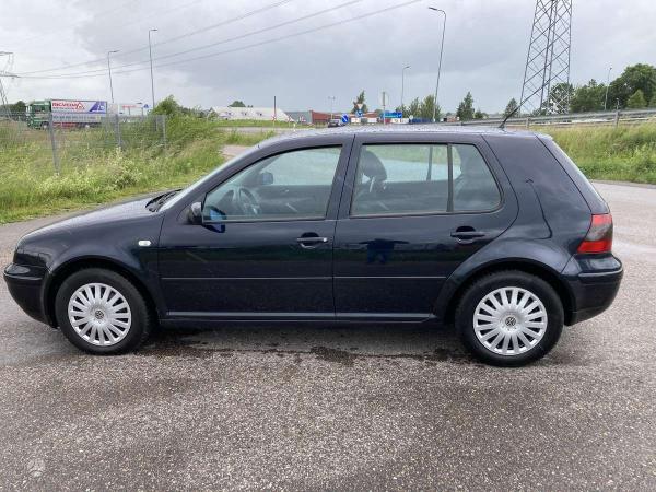 Black Volkswagen Golf 2001 in Marijampole, with an engine capacity of 1.90 L and mileage of 326 thousand km for 1650 €, photo 6 on AUTOMOTO.COM.LV