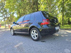 Black Volkswagen Golf 2001 in Radviliskis, with an engine capacity of 1.90 L and mileage of 334 thousand km for 1290 €, photo 9 on AUTOMOTO.COM.LV