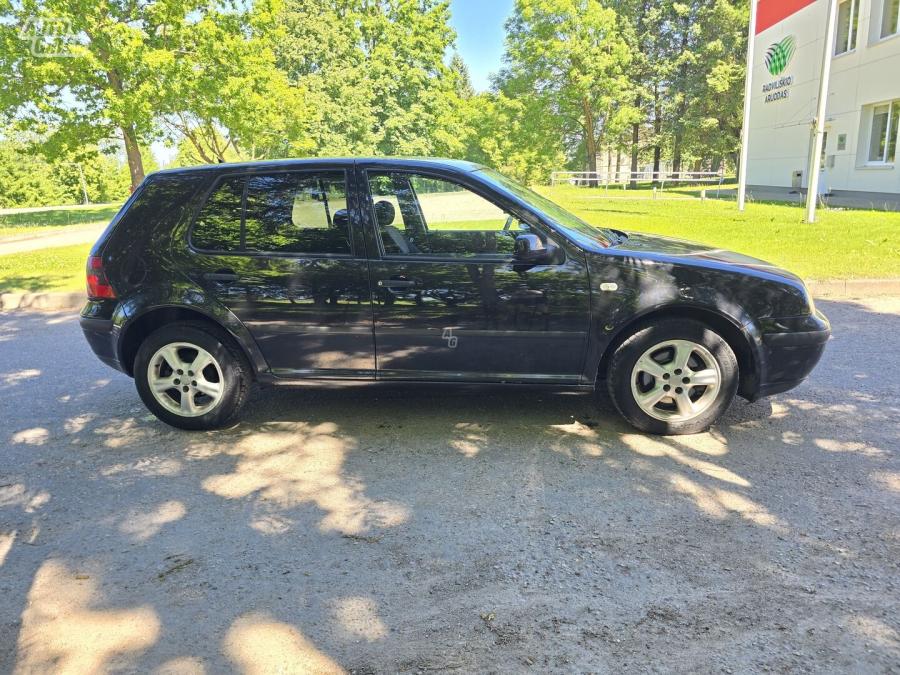 Black Volkswagen Golf 2001 in Radviliskis, with an engine capacity of 1.90 L and mileage of 334 thousand km for 1290 €, photo 12 on AUTOMOTO.COM.LV