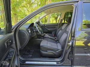 Black Volkswagen Golf 2001 in Radviliskis, with an engine capacity of 1.90 L and mileage of 334 thousand km for 1290 €, photo 14 on AUTOMOTO.COM.LV