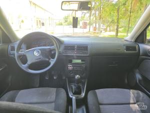 Black Volkswagen Golf 2001 in Radviliskis, with an engine capacity of 1.90 L and mileage of 334 thousand km for 1290 €, photo 18 on AUTOMOTO.COM.LV