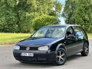 Melns Volkswagen Golf 2001 Viļņa, ar dzinēja tilpumu 1.39 L un nobraukumu 270 tūkst. km par 700 €, foto 4 vietnē AUTOMOTO.COM.LV