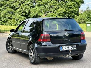 Melns Volkswagen Golf 2001 Viļņa, ar dzinēja tilpumu 1.39 L un nobraukumu 270 tūkst. km par 700 €, foto 7 vietnē AUTOMOTO.COM.LV