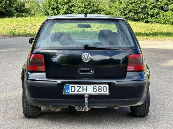Melns Volkswagen Golf 2001 Viļņa, ar dzinēja tilpumu 1.39 L un nobraukumu 270 tūkst. km par 700 €, foto 7 vietnē AUTOMOTO.COM.LV