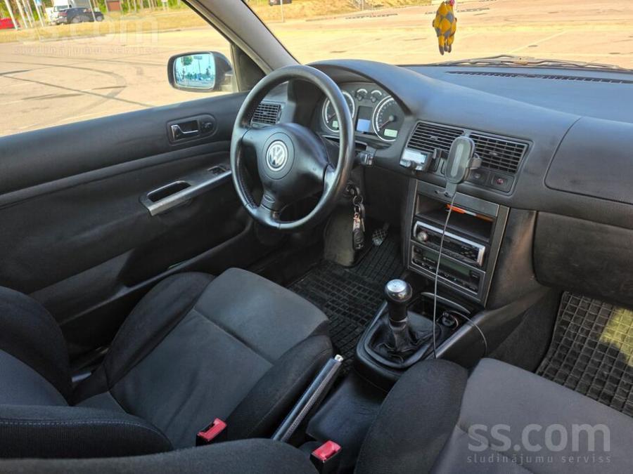 Black Volkswagen Golf 2001 in Riga, with an engine capacity of 1.90 L and mileage of 333 thousand km for 1300 €, photo 12 on AUTOMOTO.COM.LV
