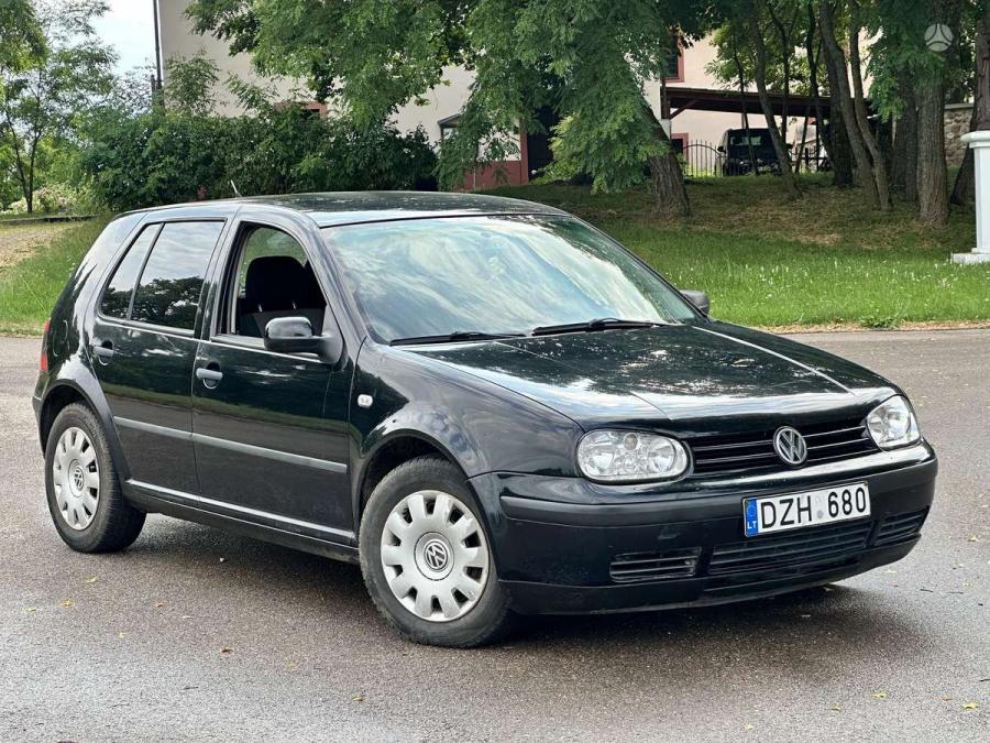 Черный Фольксваген Гольф 2001 в Вильнюс, объемом двигателя 1.40 л и пробегом 270 тыс. км за 499 €, фото 1 на AUTOMOTO.COM.LV