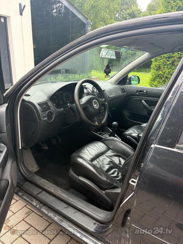 Black Volkswagen Golf 2001 in Tallinn, with an engine capacity of 1.90 L and mileage of 333 thousand km for 1450 €, photo 3 on AUTOMOTO.COM.LV