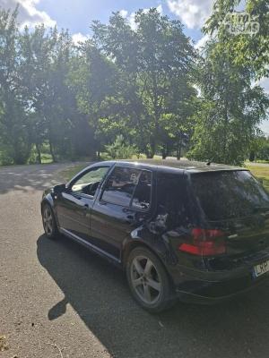 Black Volkswagen Golf 2001 in Panevezys, with an engine capacity of 1.90 L and mileage of 410 thousand km for 1000 €, photo 3 on AUTOMOTO.COM.LV