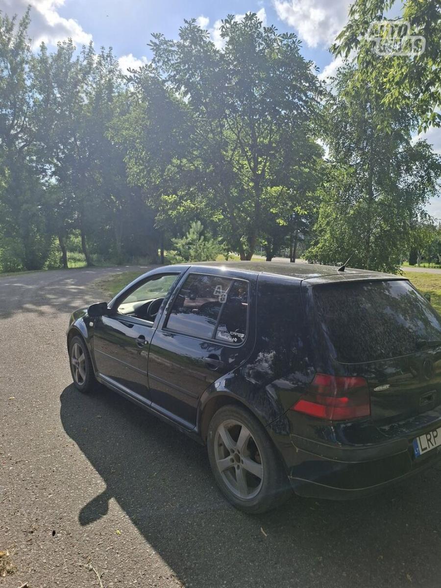 Black Volkswagen Golf 2001 in Panevezys, with an engine capacity of 1.90 L and mileage of 410 thousand km for 1000 €, photo 3 on AUTOMOTO.COM.LV