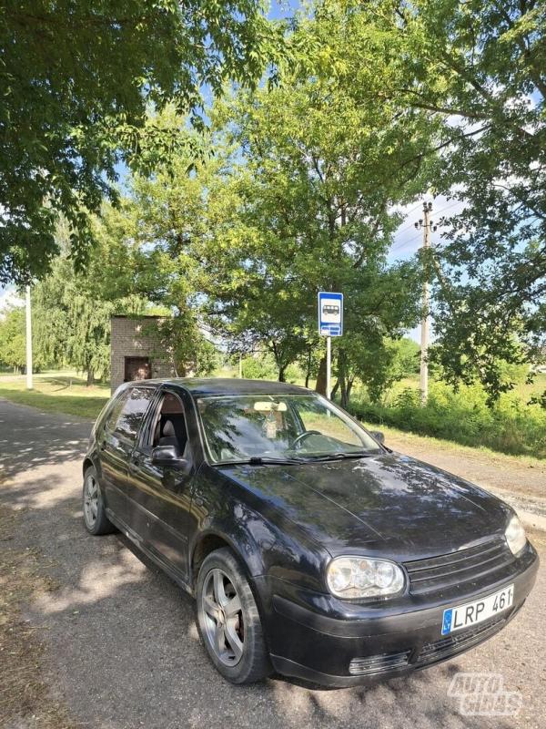 Black Volkswagen Golf 2001 in Panevezys, with an engine capacity of 1.90 L and mileage of 410 thousand km for 1000 €, photo 10 on AUTOMOTO.COM.LV