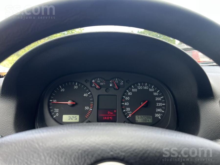 Black Volkswagen Golf 2001 in Jelgava, with an engine capacity of 1.90 L and mileage of 500 thousand km for 1300 €, photo 7 on AUTOMOTO.COM.LV