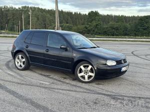 Melns Volkswagen Golf 2001 Valmiera, ar dzinēja tilpumu 1.90 L un nobraukumu 0 tūkst. km par 1550 €, foto 3 vietnē AUTOMOTO.COM.LV