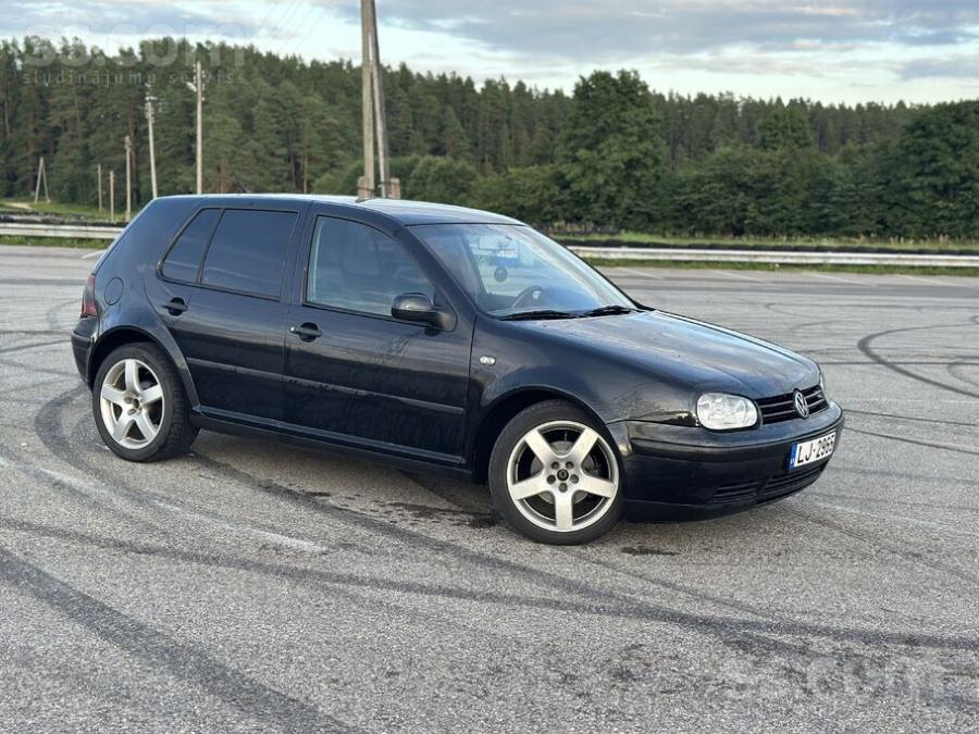 Melns Volkswagen Golf 2001 Valmiera, ar dzinēja tilpumu 1.90 L un nobraukumu 0 tūkst. km par 1550 €, foto 3 vietnē AUTOMOTO.COM.LV