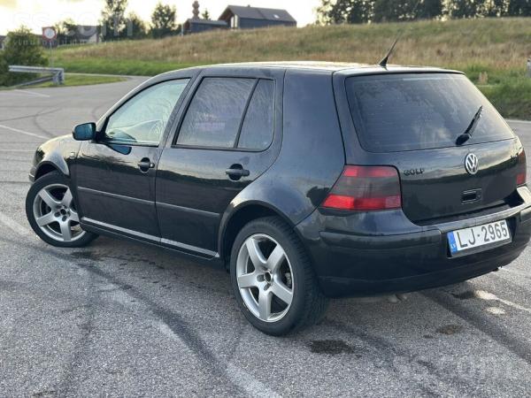 Melns Volkswagen Golf 2001 Valmiera, ar dzinēja tilpumu 1.90 L un nobraukumu 0 tūkst. km par 1550 €, foto 3 vietnē AUTOMOTO.COM.LV
