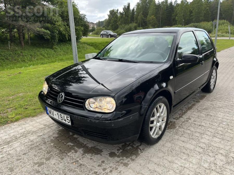 Черный Фольксваген Гольф 2001 в Мадона, объемом двигателя 1.40 л и пробегом 187 тыс. км за 1750 €, фото 1 на AUTOMOTO.COM.LV