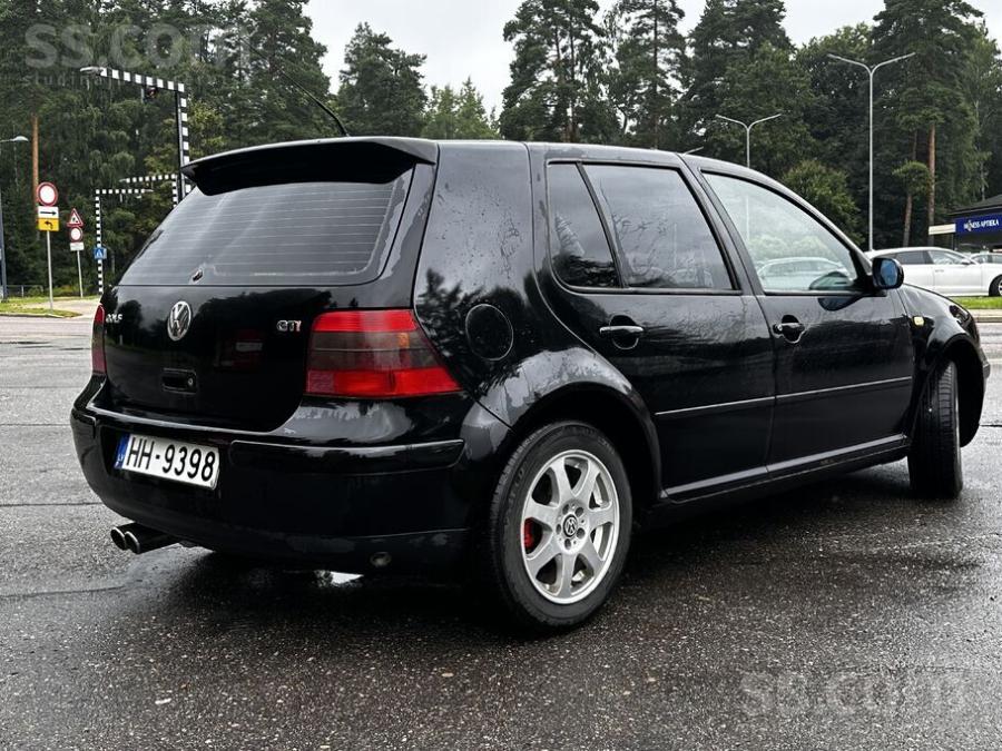 Melns Volkswagen Golf 2001 Rīga, ar dzinēja tilpumu 1.80 L un nobraukumu 0 tūkst. km par 1100 €, foto 4 vietnē AUTOMOTO.COM.LV