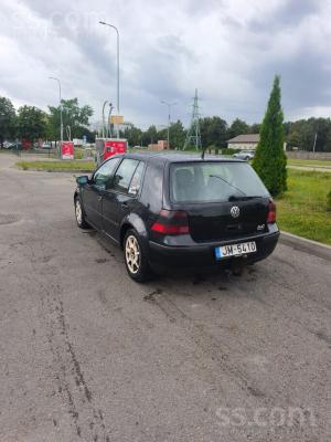 Melns Volkswagen Golf 2001 Rīga, ar dzinēja tilpumu 1.90 L un nobraukumu 366 tūkst. km par 750 €, foto 3 vietnē AUTOMOTO.COM.LV