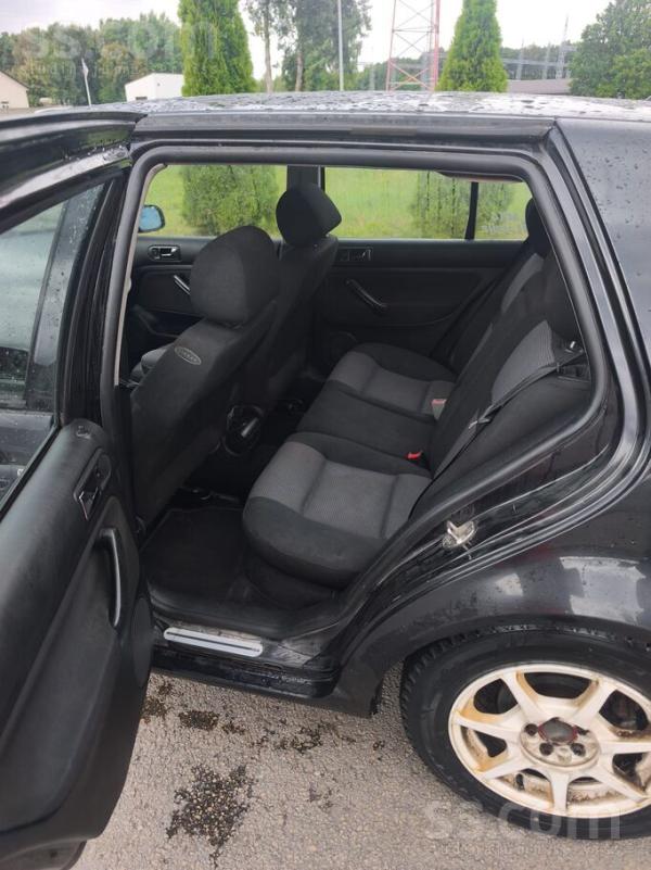 Black Volkswagen Golf 2001 in Riga, with an engine capacity of 1.90 L and mileage of 366 thousand km for 750 €, photo 5 on AUTOMOTO.COM.LV
