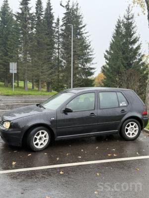 Черный Фольксваген Гольф 2001 в Алуксне, объемом двигателя 1.90 л и пробегом 402 тыс. км за 980 €, фото 3 на AUTOMOTO.COM.LV