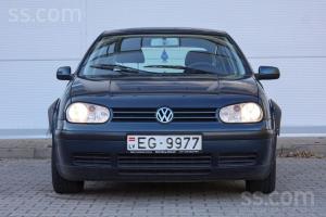 Black Volkswagen Golf 2001 in Riga, with an engine capacity of 2.00 L and mileage of 117 thousand km for 2495 €, photo 4 on AUTOMOTO.COM.LV