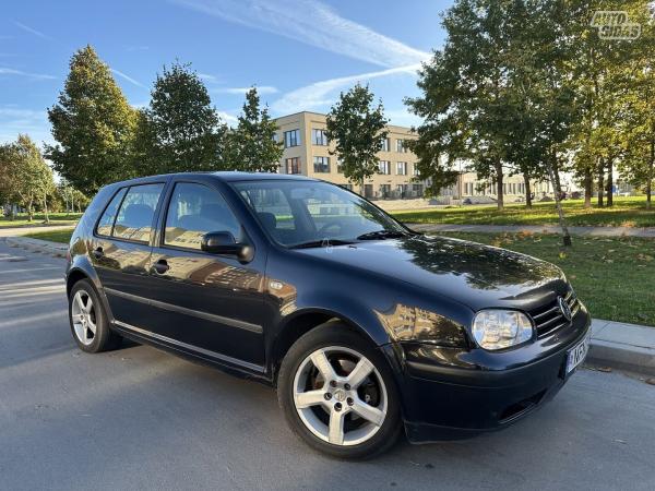 Black Volkswagen Golf 2001 in Siauliai, with an engine capacity of 1.90 L and mileage of 440 thousand km for 1100 €, photo 1 on AUTOMOTO.COM.LV