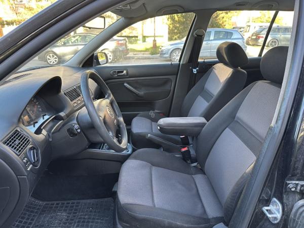 Black Volkswagen Golf 2001 in Siauliai, with an engine capacity of 1.90 L and mileage of 440 thousand km for 1100 €, photo 10 on AUTOMOTO.COM.LV