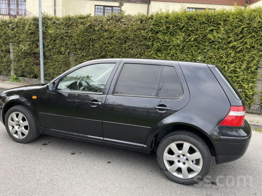 Melns Volkswagen Golf 2002 Rīga, ar dzinēja tilpumu 1.90 L un nobraukumu 345 tūkst. km par 2390 €, foto 8 vietnē AUTOMOTO.COM.LV