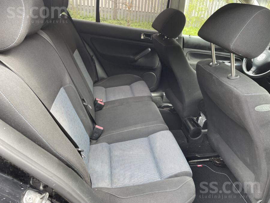 Melns Volkswagen Golf 2002 Rīga, ar dzinēja tilpumu 1.90 L un nobraukumu 345 tūkst. km par 2390 €, foto 13 vietnē AUTOMOTO.COM.LV