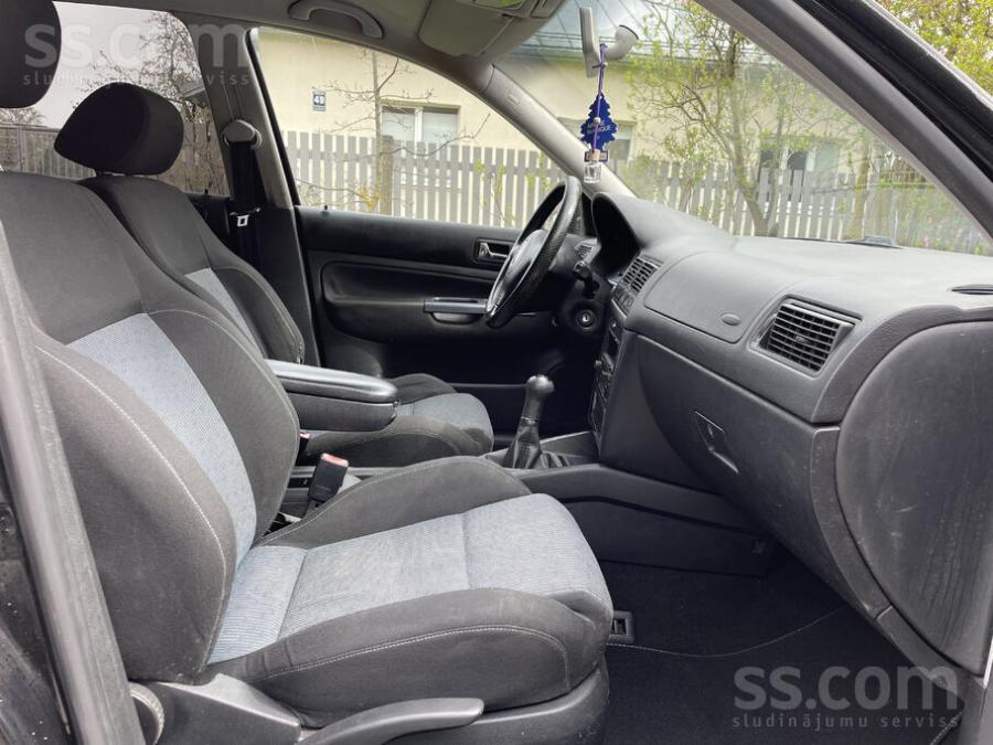 Melns Volkswagen Golf 2002 Rīga, ar dzinēja tilpumu 1.90 L un nobraukumu 345 tūkst. km par 2390 €, foto 14 vietnē AUTOMOTO.COM.LV