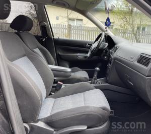 Melns Volkswagen Golf 2002 Rīga, ar dzinēja tilpumu 1.90 L un nobraukumu 345 tūkst. km par 2390 €, foto 19 vietnē AUTOMOTO.COM.LV