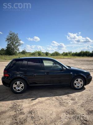 Black Volkswagen Golf 2002 in Daugavpils, with an engine capacity of 1.90 L and mileage of 407 thousand km for 1200 €, photo 7 on AUTOMOTO.COM.LV